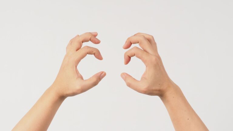 A Visual Guide to Hand Gestures Crip Gang Signs Pictures - JustALittleBite